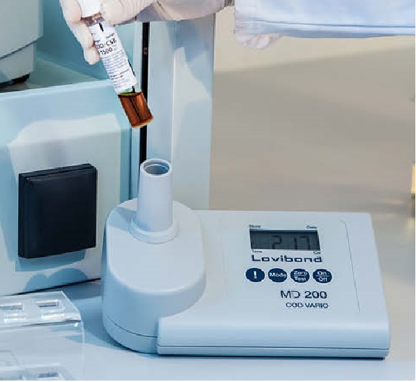 MÁY ĐO QUANG Photometer MD 200 LOVIBOND